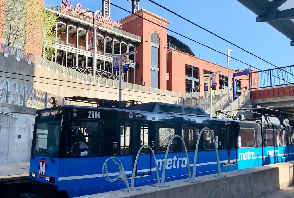 Bus Shuttles to Replace MetroLink Service in Downtown St. Louis This ...