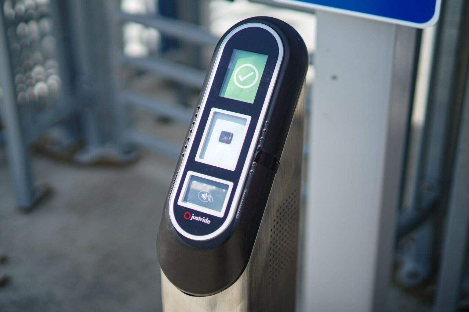 Installation of New MetroLink Fare Validators Starts Soon | Metro ...